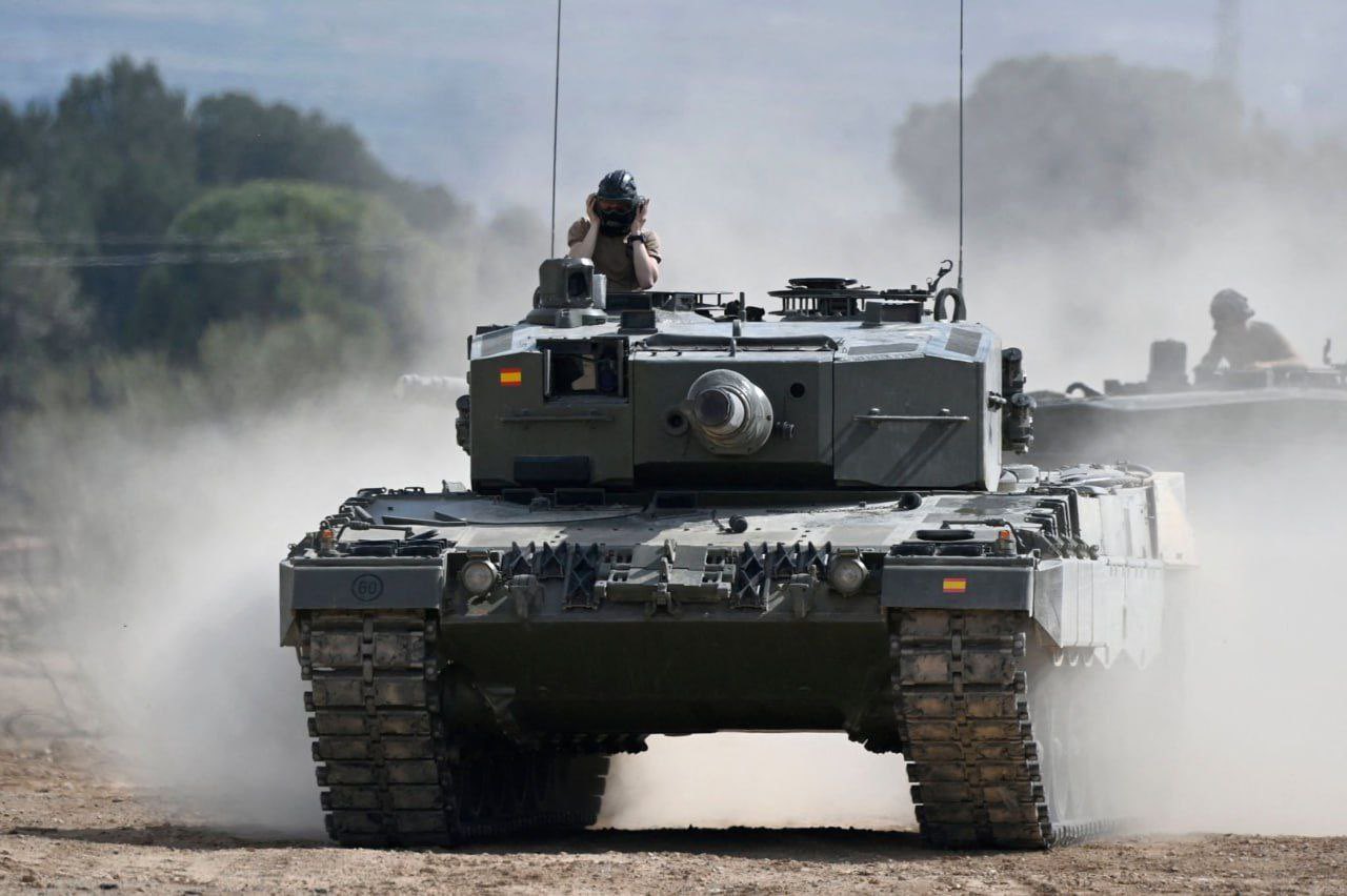 Leopard 2A4 from Spain